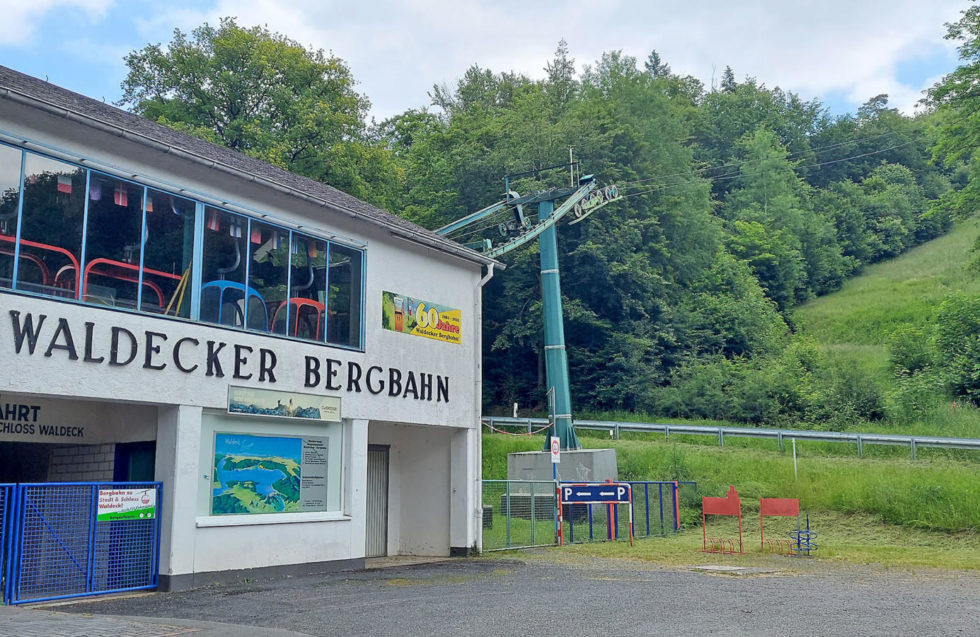 Waldecker Bergbahn zu, Bimmelbahn Edersee Rundfahrt offen